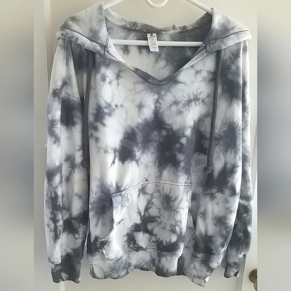 90 Degree By Reflex | Sweaters | 9 Degree At Reflex Blue And White Tie ...